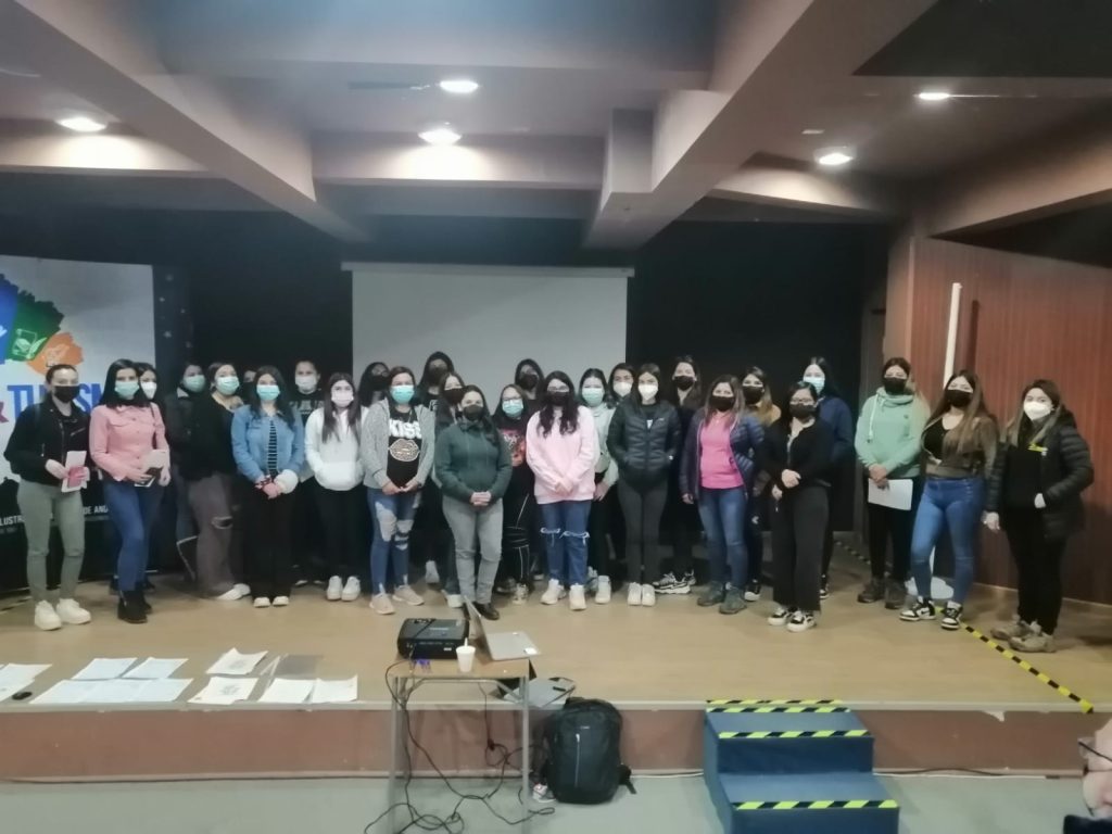 Empresa Rentamaq de Andacollo incorporó a 30 mujeres andacollinas para ...
